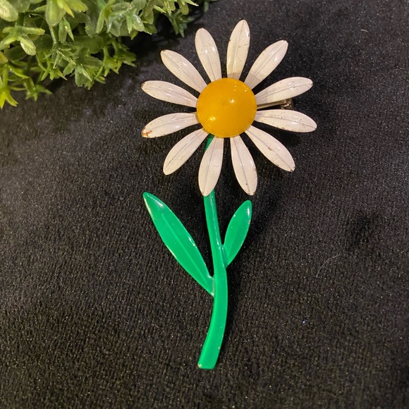 Jewelry | Vintage Daisy Brooch | Poshmark